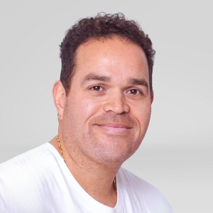 Iain St John | Official Profile on The Marque