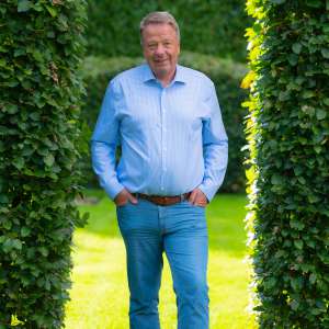 Philip Richards | Official Profile on The Marque